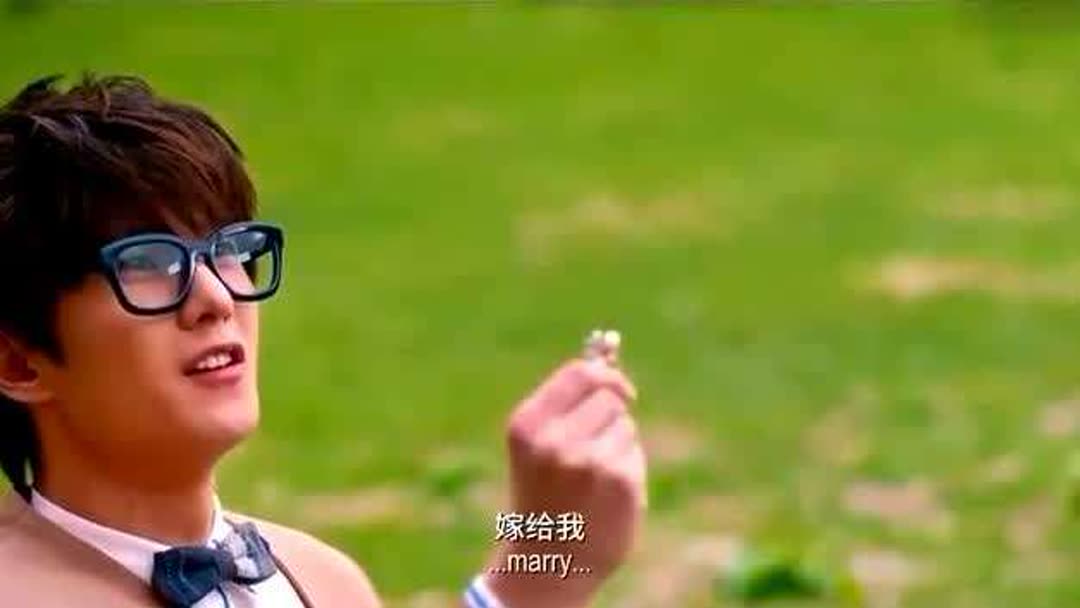 《从你的全世界路过》片段:杨洋浪漫求婚白百何 邓超感动落泪