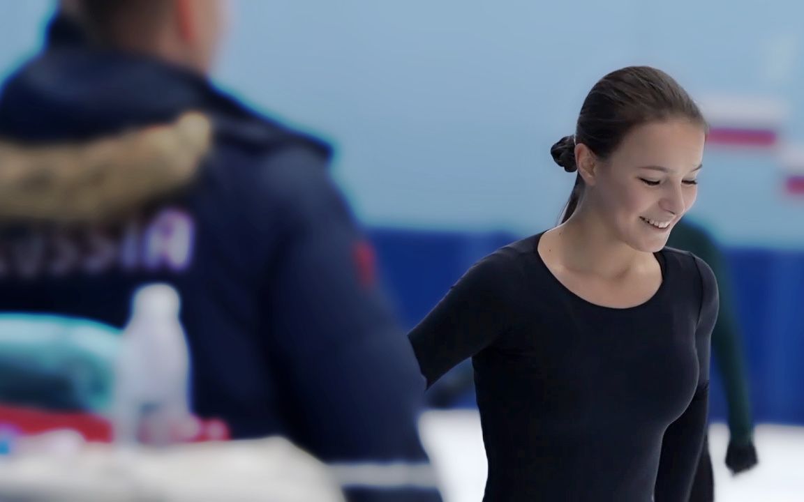 【中字】千金手舞足蹈竟是看honey打洞 1TV2022夏训微记录【谢尔巴...