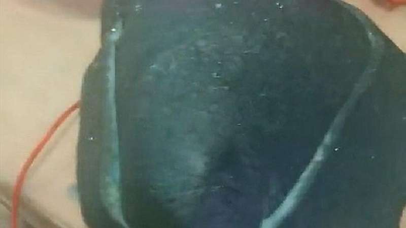 刚切开的翡翠原石,每片都能做价值几十万的手镯,切开后大涨了!