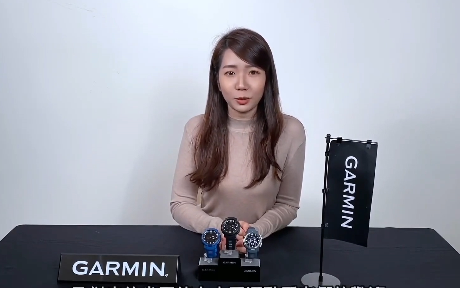 【GARMIN】INSTINCT Crossover首款指针式智能腕表【3C尋寶達人...