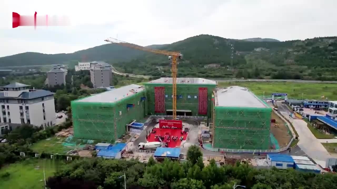 济南护理职业学院大健康技术技能产教融合实训基地封顶