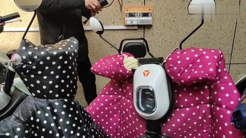 电车充电充了一星期忘记拔,会有问题吗?