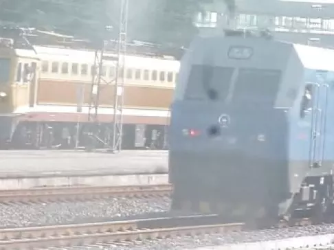 K1003安康站发车