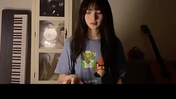 分享一首于梓贝翻唱的《玛卡巴卡之歌》,可爱又治愈,超好听