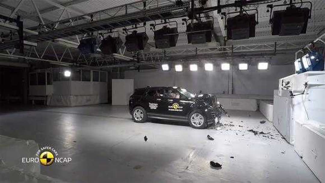 2021揽胜极光-碰撞测试