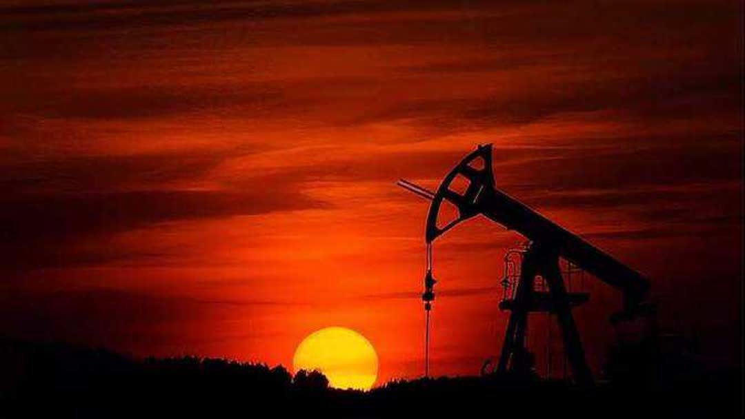 国际油价显著下跌?高涨的油价终于要跌了吗?加油能不能便宜点?