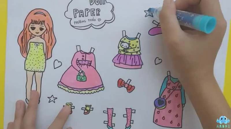 创意手工:如何制作纸娃娃和纸娃娃的裙子衣服,你们要的教程来啦