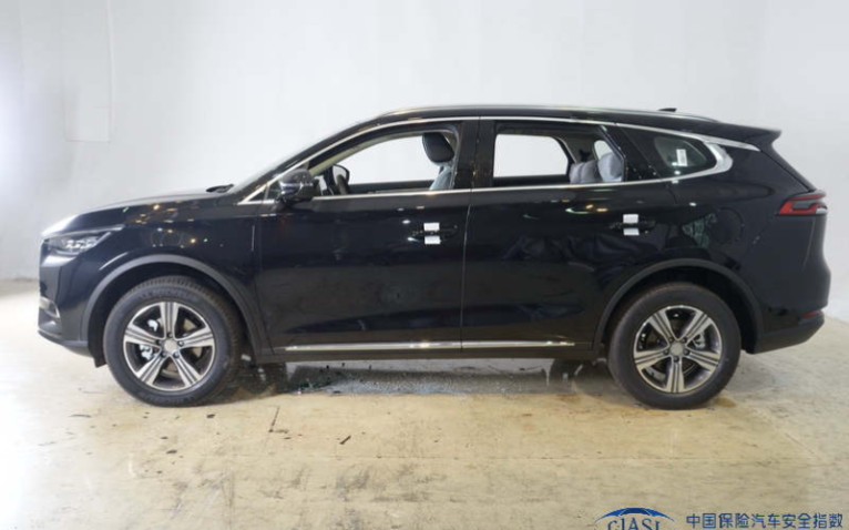 2019 比亚迪 唐 侧面碰撞测试 c-iasi