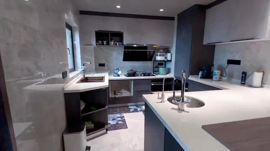 开放式厨房显开阔,橱柜设计#厨房 #装修设计 #实景拍摄