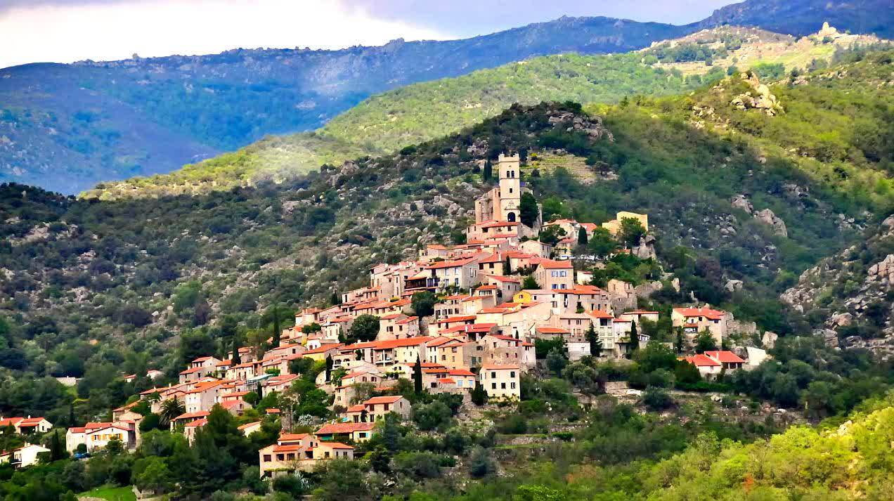 这个国家人数不足9万,在海外却有几千万玩微信的"同胞"