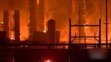 今日凌晨,美国德州一家化工厂发生特大爆炸事故,数英里外的房屋玻璃...