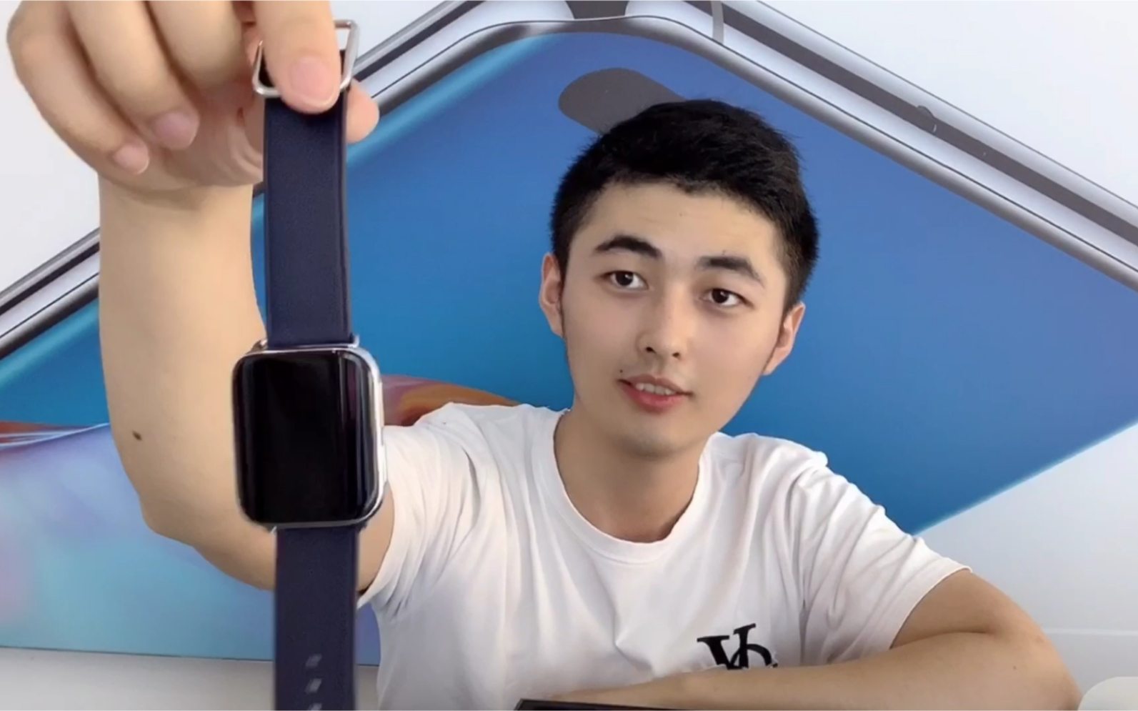 目前最好看的电子手表,还是双曲屏的,开箱分享,你觉得好看吗?