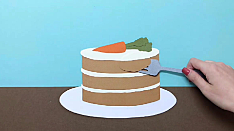 定格动画:这蛋糕,一叉子下去,馋的不行了!