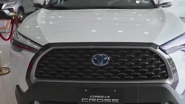 2021款丰田卡罗拉Cross到货,还是混动的,选它还是RAV4自己定
