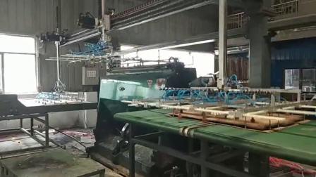 吊牌压痕模切机械手