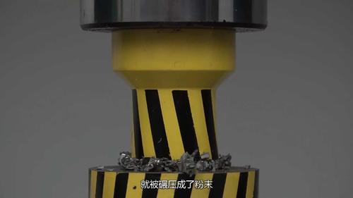 钕磁铁威力有多可怕?牛人用手机实验,指南针找不到北了!