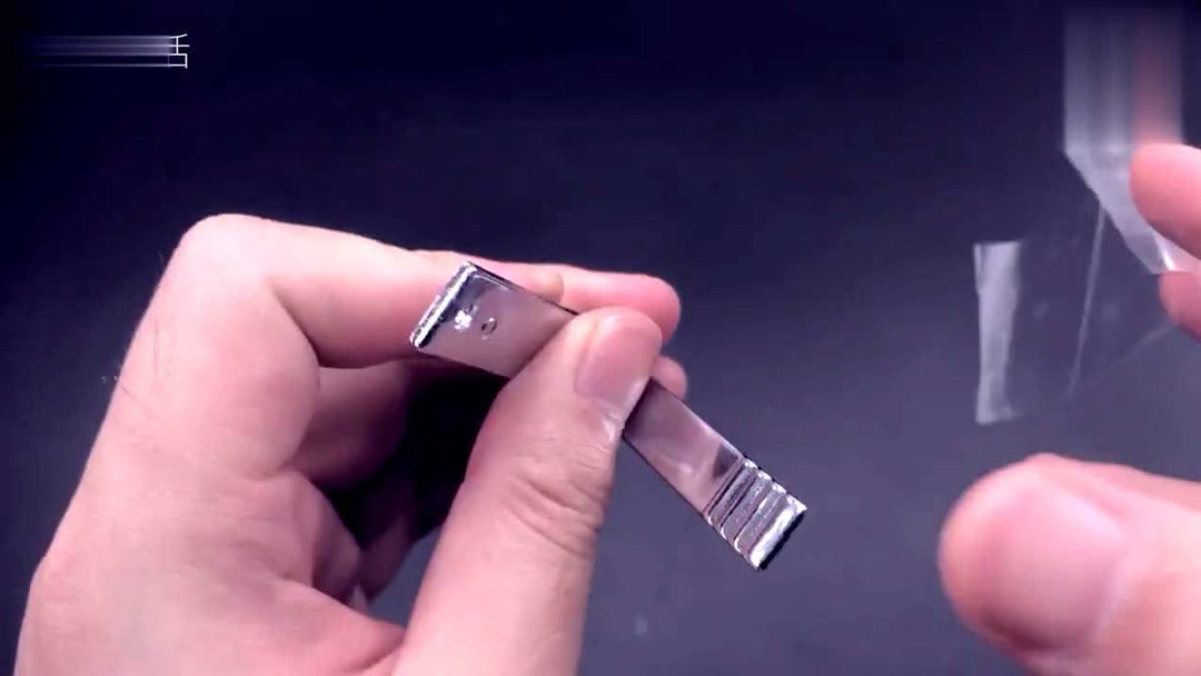 用了20年指甲钳才知道,这才是指甲钳的正确用法,好多人都用错