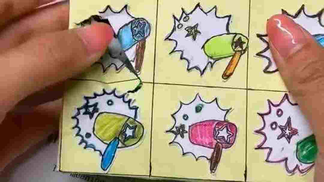 手工自制好玩的洞洞乐,有三个空奖哦,超级好玩