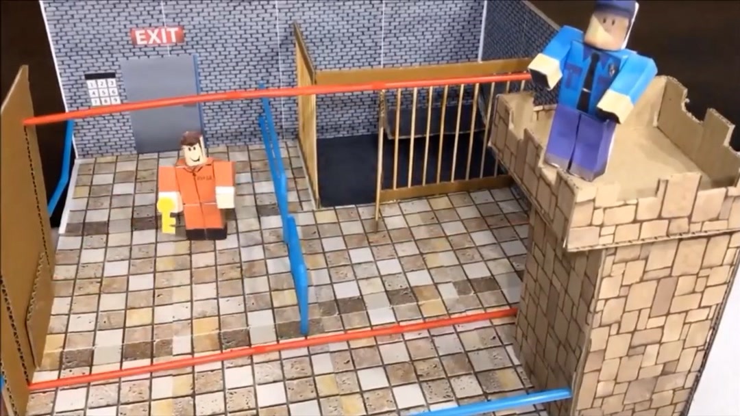 手工制作《我的世界》纸板游戏,逃跑还需要一点技术!
