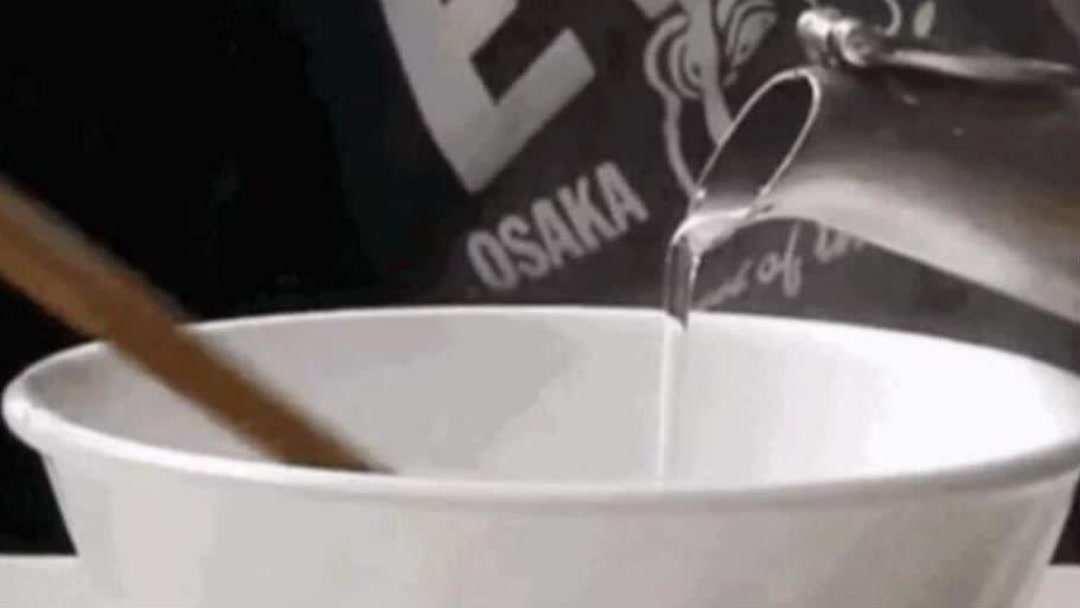 吃饭前用热水烫餐具 ,能够消毒杀菌, 这真的有用吗?