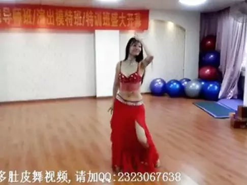 完美的肚皮舞大师表演视频!