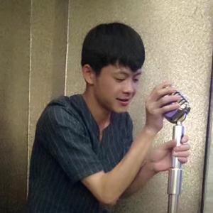 丑得不明显的小周 