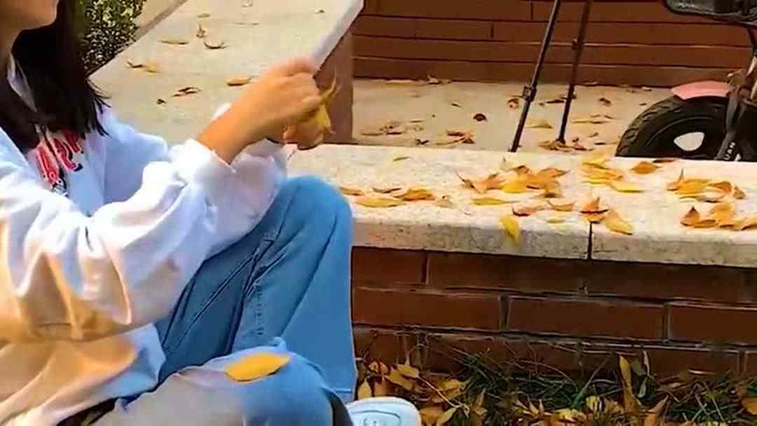 经典音乐,一首《爱你一万年》歌词现实,旋律细致唯美