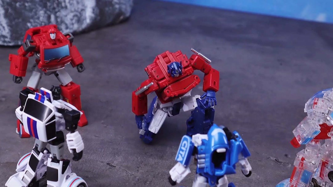   变形汽车动画 第28集 觉醒的汽车人