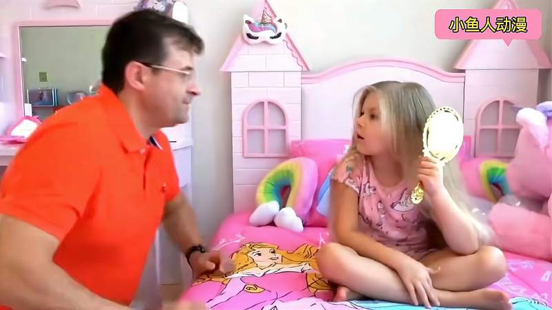 益智趣味动画:戴安娜要去参加ߑ�比赛,找不到合适服装怎么办?