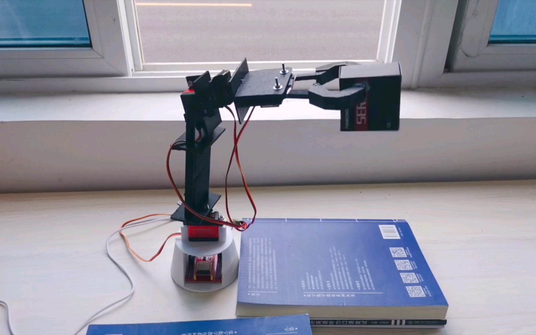 毕业设计-工业机器人码垛机器人机械臂手机端控制