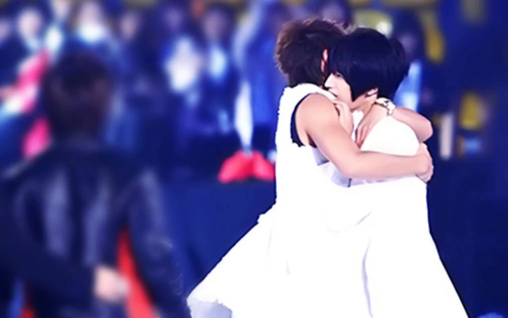 “好想沿着回忆狂奔向你”