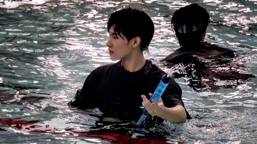 谁会拒绝穿着运动服的帅气学长呢ߒ�#tf家族2022夏日运动会
