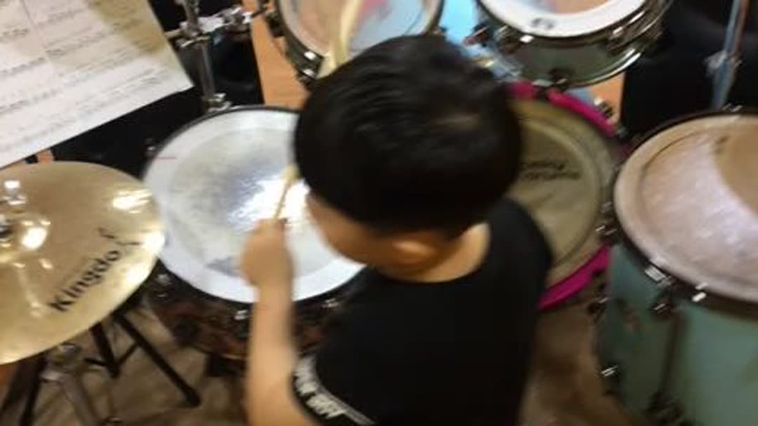 小鼓响咚咚 架子鼓 棒棒