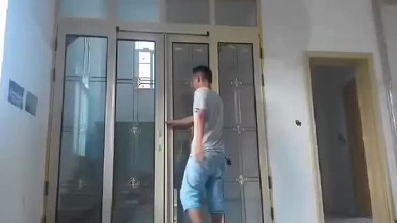 墨高PT门(PD门)就这样简单大方,让阳台厨房空间更大;一切