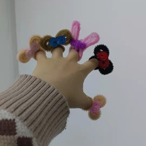 辉不是颜色 