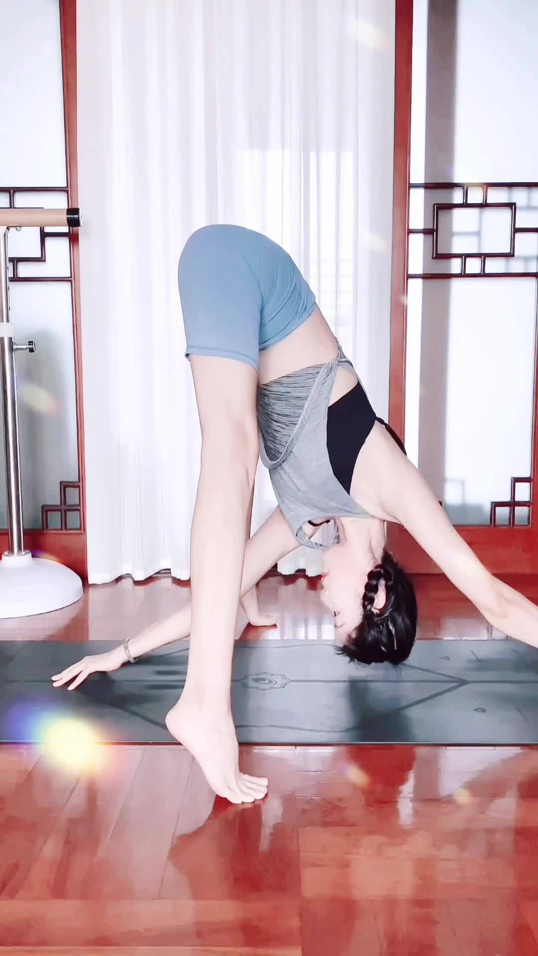 2021目标很简单就是二维码一直保持绿色每日瑜伽