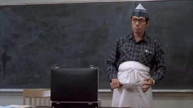 教师拿菜刀进教室,将400个混混送进世界名校,创教学神话