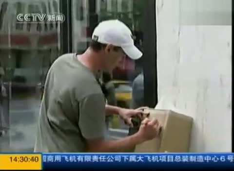 信用卡“黑洞”令美国经济如鲠在喉