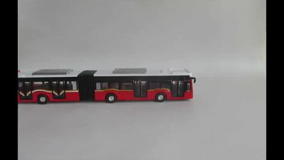 小男孩儿喜欢的公交车合金模型