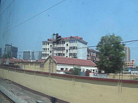 (车厢视角)乘坐T290次列车到达邯郸车站