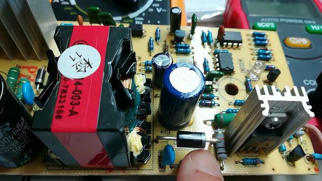 快修摩托车充电器,这个二极管的参数要搞清楚,方能不留后患