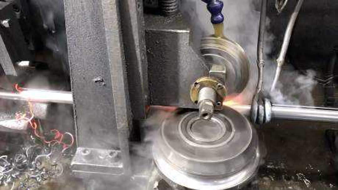 钢管制造;网友说我们公司机器太差,生产不出好产品