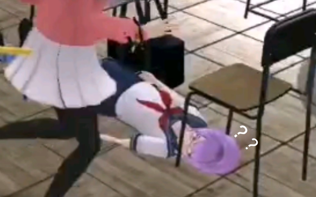 【校园女生模拟器】我怎么被摔了?