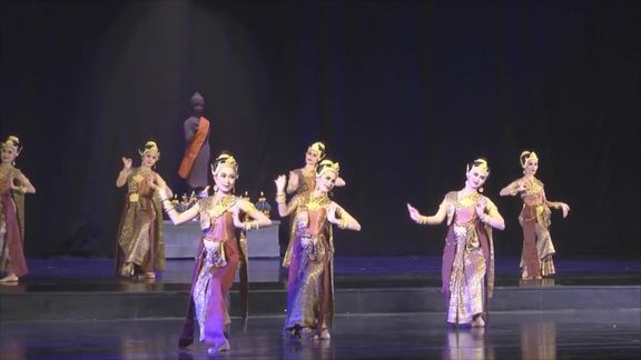 传统泰国舞蹈การแสดงสร้างสรรค์