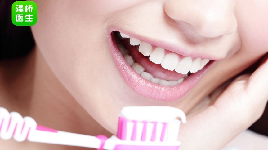 晚上睡前刷牙,是多此一举吗?正确刷牙要注意4个点!