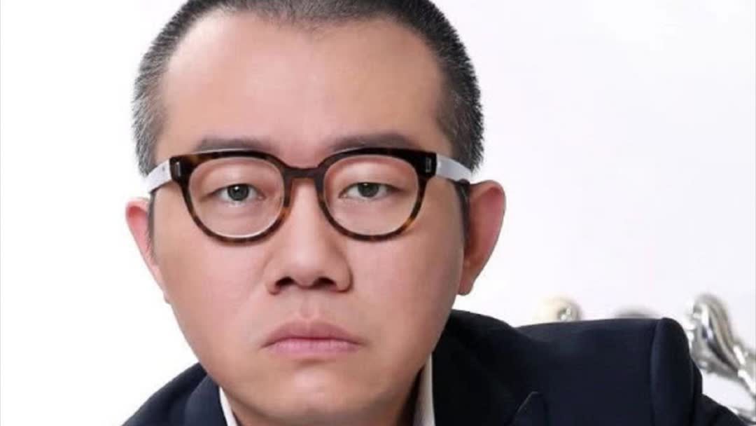 涂磊霸气晒中国户口本护照,静宁拒绝美国绿卡,明星谈国籍合集