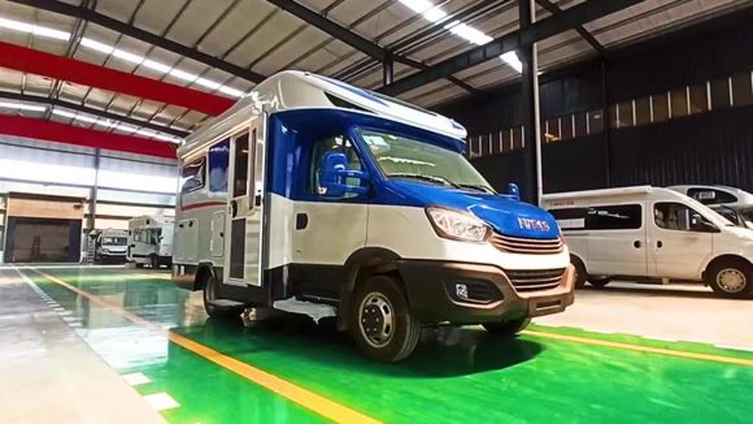2.86米车高,2020款低重心依维柯C型房车,全新布局讲解