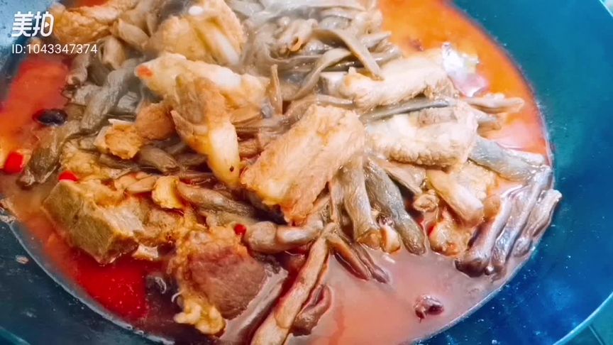 章丘铁锅炖排骨,排骨是四川老家的土猪肉排骨