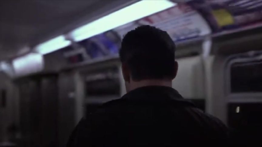 终极密码战:杀手穷追不舍,阿特反应及时背后偷袭,一脚致命!