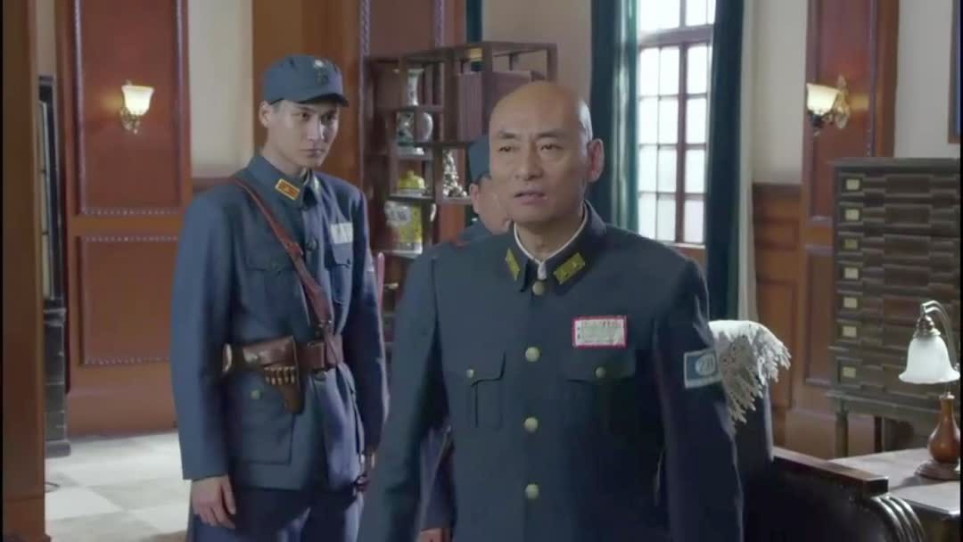 傻儿传奇:方哈儿在唐文遵的府前架设了一座大炮,发射了一枚炮弹